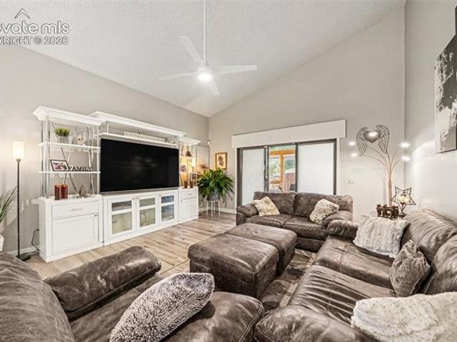 2522 Fairway Drive