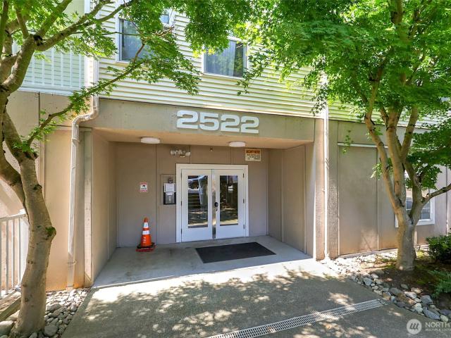 2522 Rucker Avenue # 303