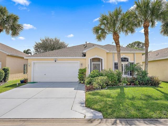 2522 SE Springtree Pl, Stuart, FL 34997