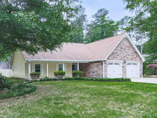 2523 Country Lake Cir, Powder Springs, GA 30127