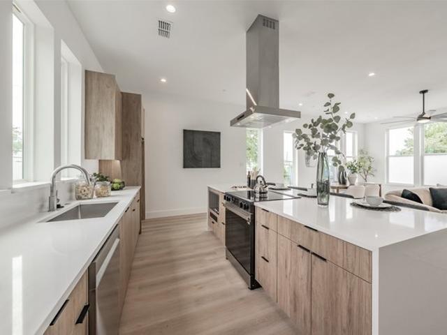 2523 Hondo Ave Unit 102, Dallas, TX 75219