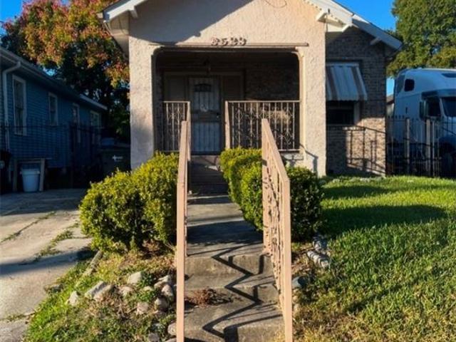 2523 Jasmine Street