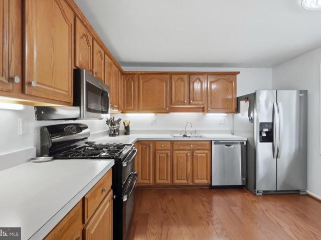 2523 Lisa Drive