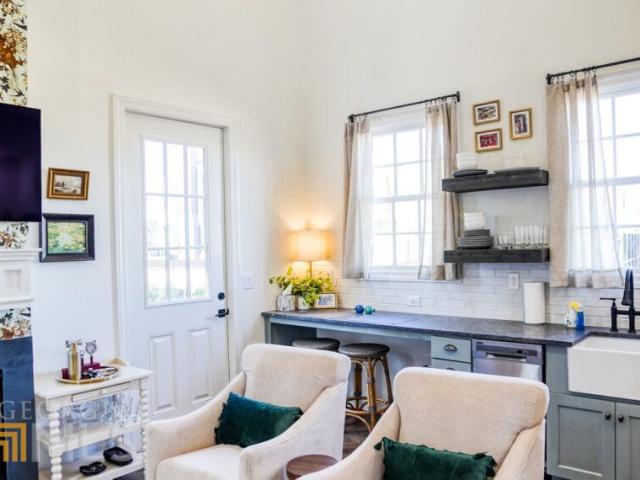 252 3rd Street