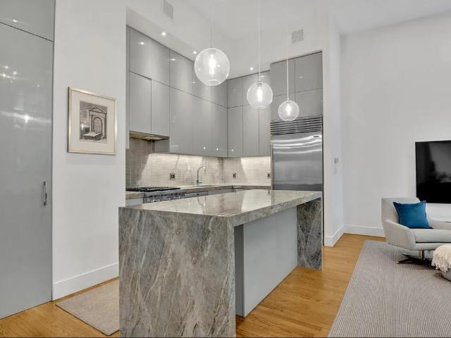 252 7TH Avenue 3/C