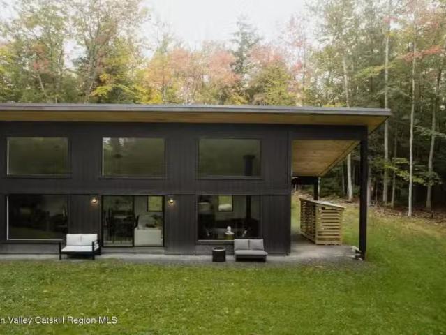 252 County Rt 25, Haines Falls, NY 12436