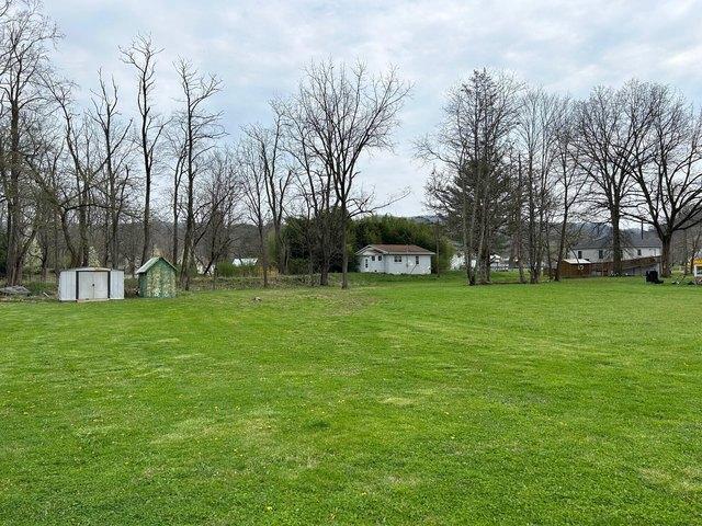 252 Central Ave, White Sulphur Springs, WV 24986