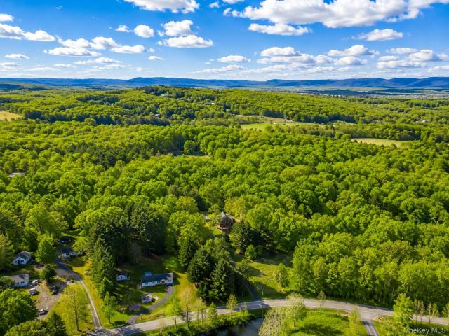 252 Crum Elbow Road