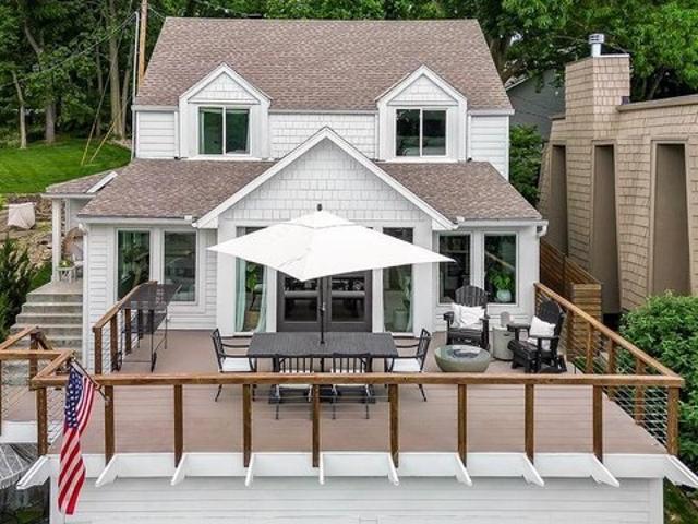 252 Apache Trl W, Lake Quivira, KS 66217