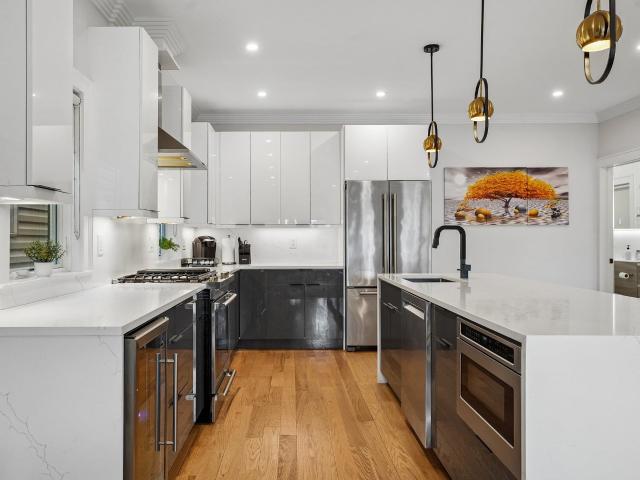 252 Bowers St, Unit 2, Jersey City, NJ 07307 | MLS #260005 | Compass