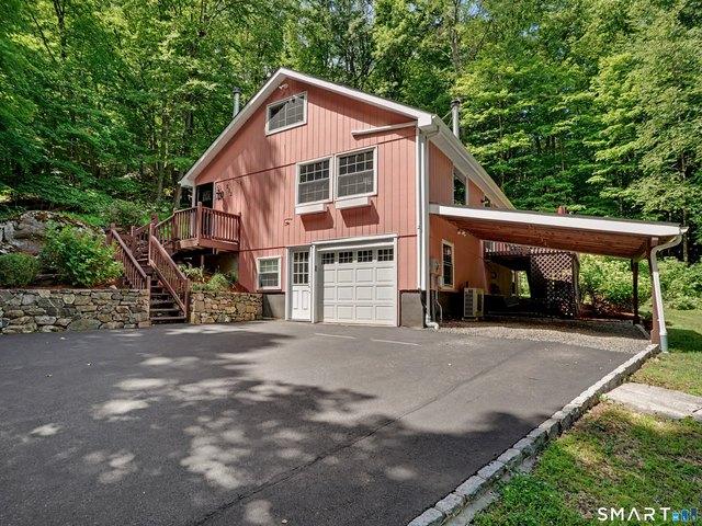 252 Bennetts Farm Rd, Ridgefield, CT 06877