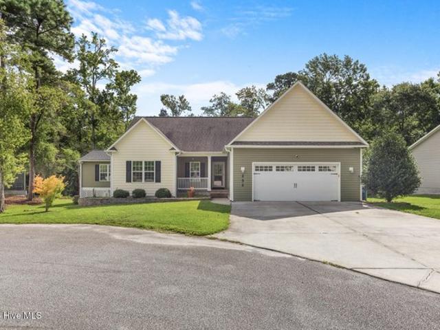 252 Derby Downs Dr, Sneads Ferry, NC 28460