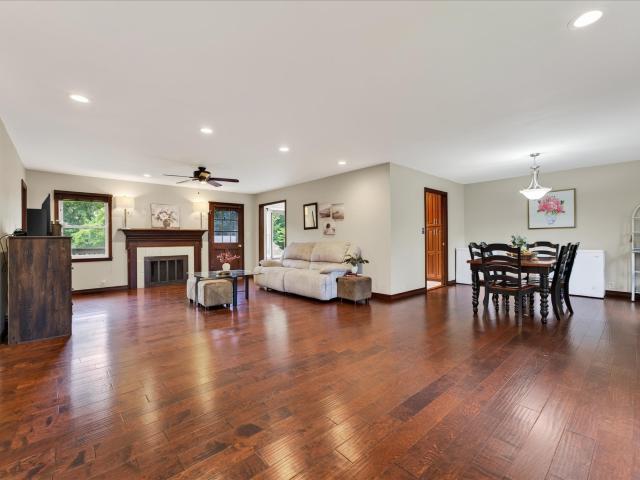 252 Edgewood Dr