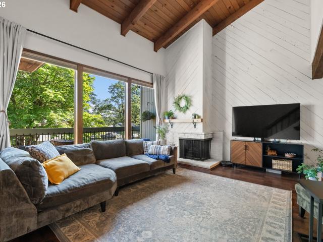 252 foxtail dr