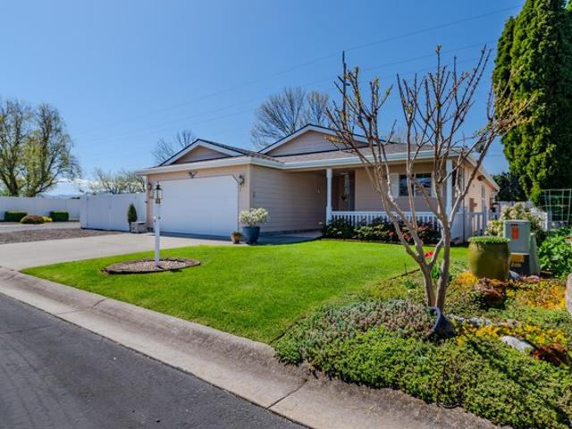 252 Jena Ct Unit 1, Central Point, OR 97502