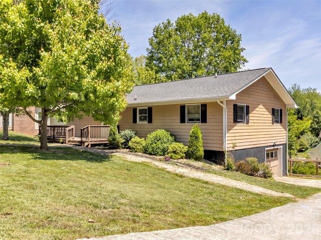 252 Oak Park Dr, Clyde, NC 28721