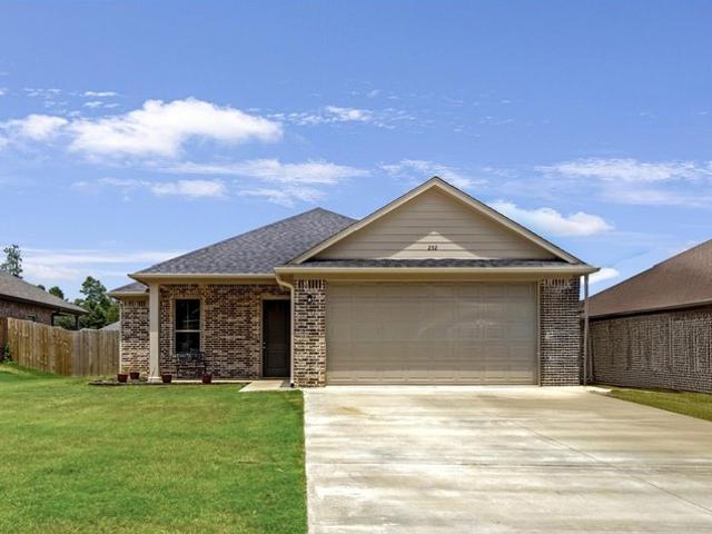 252 Oak Valley Dr, Gilmer, TX 75644