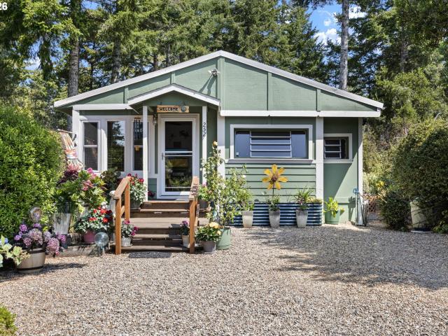 252 outer dr