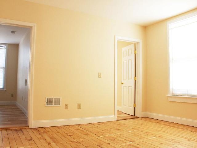 252 North St 2 Bedroom Apartment for Rent at 252 North St, Burlington, VT 05401 Old North End