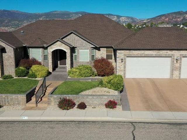252 S Ridgeview Loop, Cedar City, UT 84720