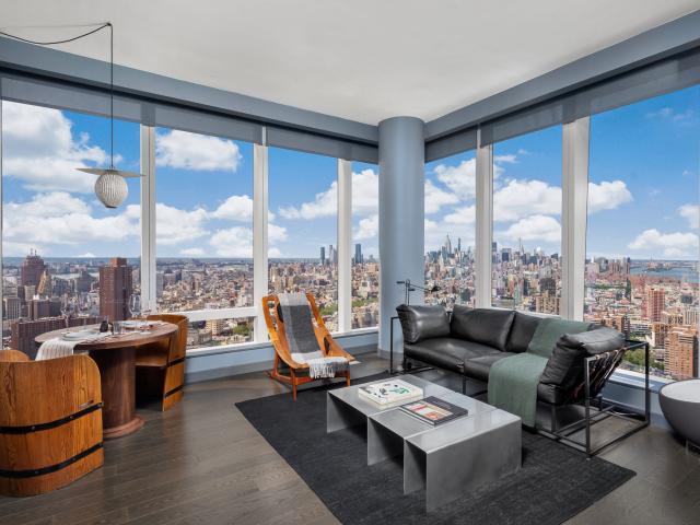 252 South Street, New York, NY