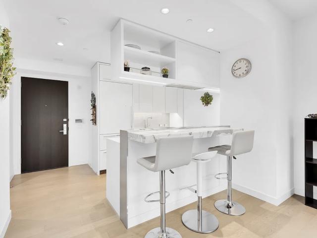 252 South Street 11F
