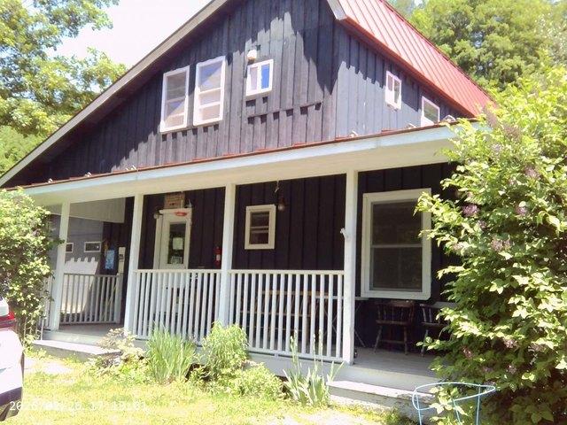 252 Spring Rd, Tunbridge, VT 05077