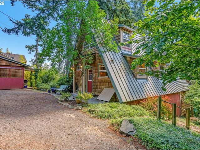 252 rock st