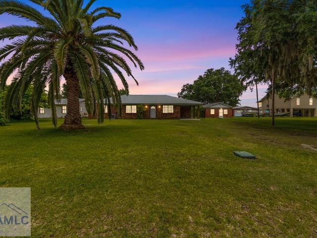 252 River Drive