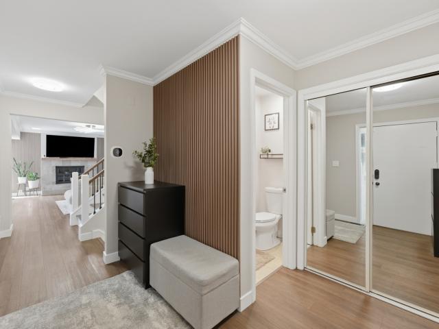 252 W Golfview Terrace