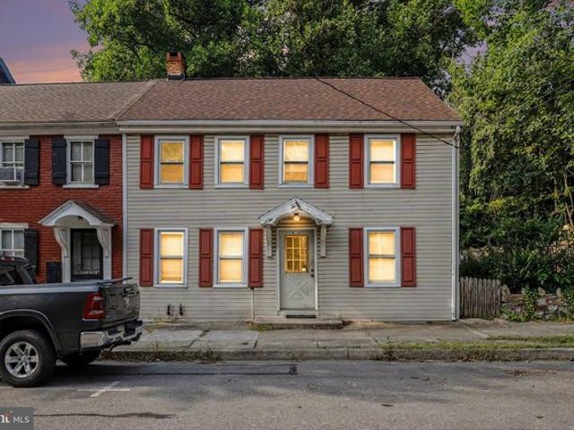 252 W Market St, Marietta, PA 17547