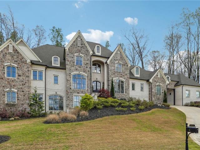 252 Traditions Dr, Alpharetta, GA 30004 | MLS #7765