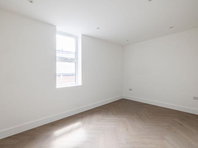 252A High Street, Croydon CR0, 2 bed flat to rent, £1,650 pcm | PrimeLocation