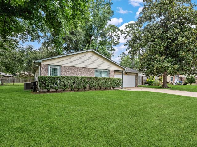 25341 Dogwood Lane