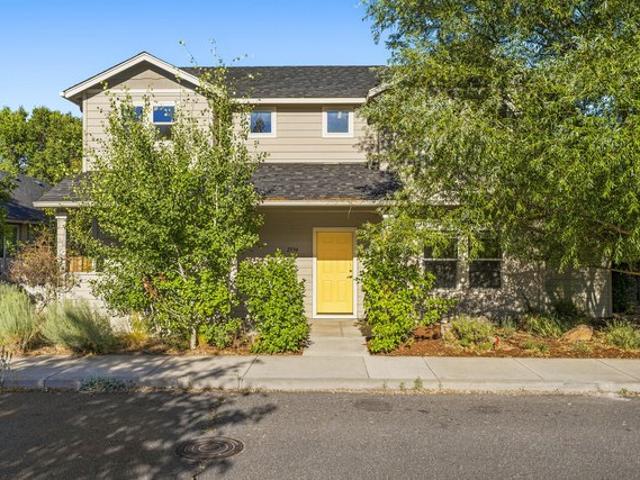 2534 NE Cretia Ct, Bend, OR 97701