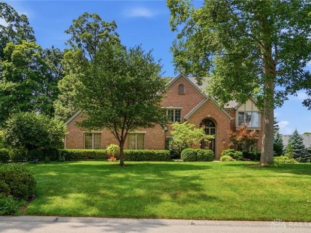 2534 Oakmoor Ln, Miami Township, OH 45459