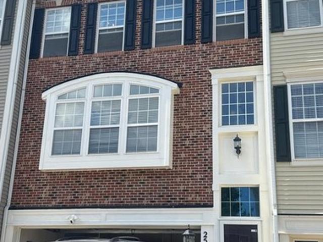 2534 Basin View Ln, Woodbridge, VA 22191