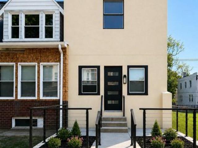 2534 Bonaffon St, Philadelphia, PA 19142