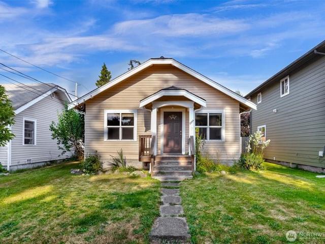 2534 Cherry St, Bellingham, WA 98225