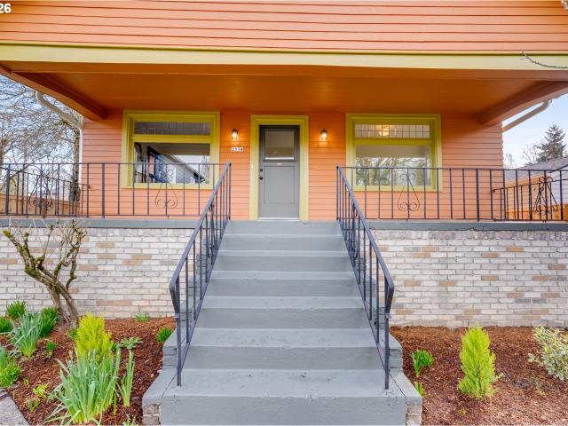 2534 SE 18th AVE