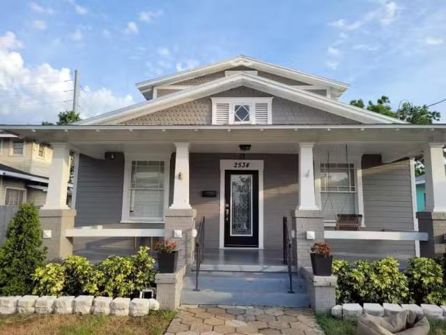 2534 W Main St, Tampa, FL 33607