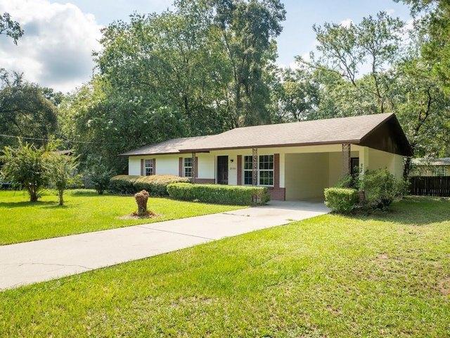25351 SW 7th Ave, Newberry, FL 32669