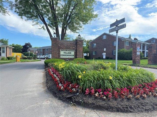 25354 Shiawassee Cir Unit 28596, Southfield, MI 48033