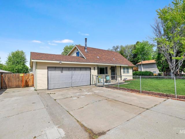 2535 N 3rd E
