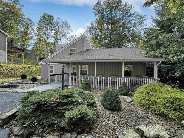 2535 Carribean Rd, DuBois, PA 15801