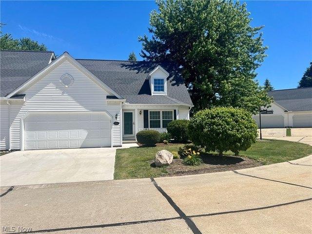 2535 Clearwater Ln, Painesville, OH 44077