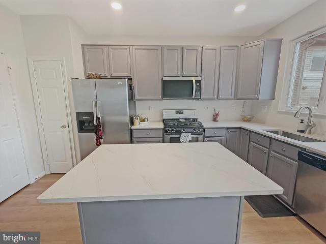 2535 James Monroe Circle