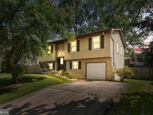 2535 Symphony Ln, Gambrills, MD 21054