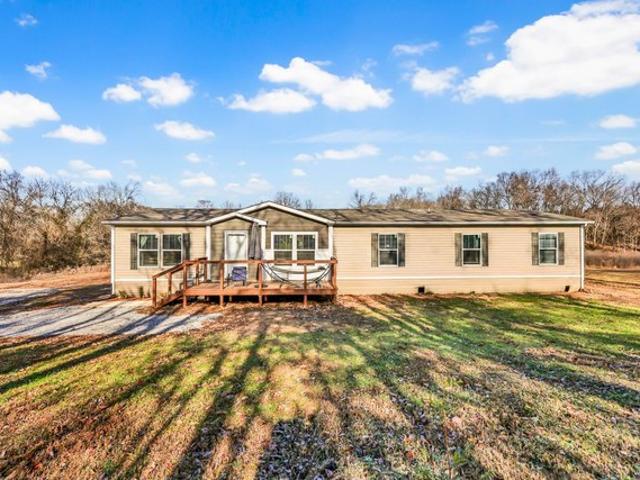 2535 Toler Ct, Woodlawn, TN 37191