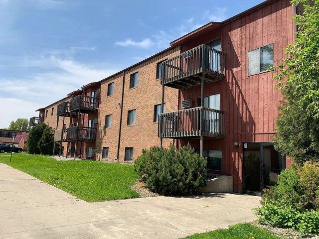 2535 14th St S, Fargo, ND 58103